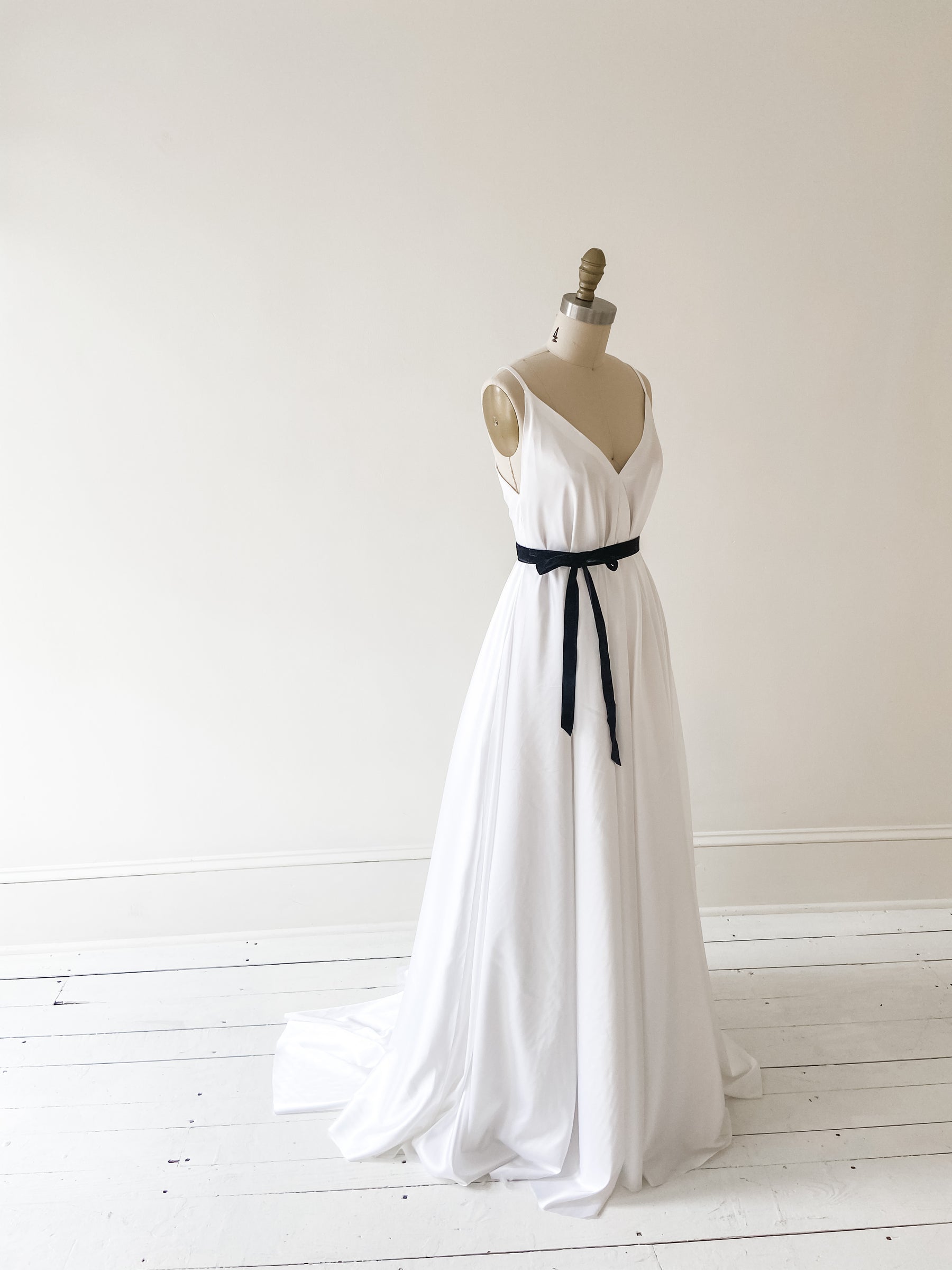 Sample Sale– Sweet Caroline Styles